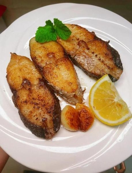 香煎马鲛鱼怎么做_马鲛鱼煎多久才金黄-第2张图片-山城妙识