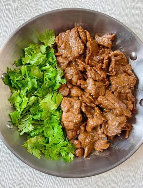 牛肉拌馅儿和什么菜最好_牛肉馅儿搭配蔬菜推荐-第2张图片-山城妙识