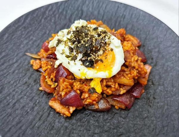 辣白菜五花肉炒饭怎么做_辣白菜炒饭先炒什么-第1张图片-山城妙识 辣白菜五花肉炒饭怎么做_辣白菜炒饭先炒什么-第1张图片-山城妙识