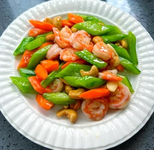 青椒腰果虾仁怎么做_家常做法窍门-第1张图片-山城妙识