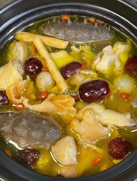 广东海参煲汤的做法_海参煲汤用什么海参最好-第1张图片-山城妙识