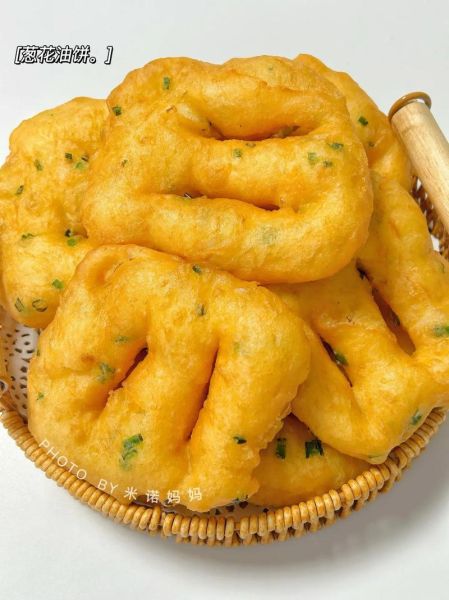 葱花油馍怎么做_家常葱花油馍做法-第1张图片-山城妙识 葱花油馍怎么做_家常葱花油馍做法-第1张图片-山城妙识