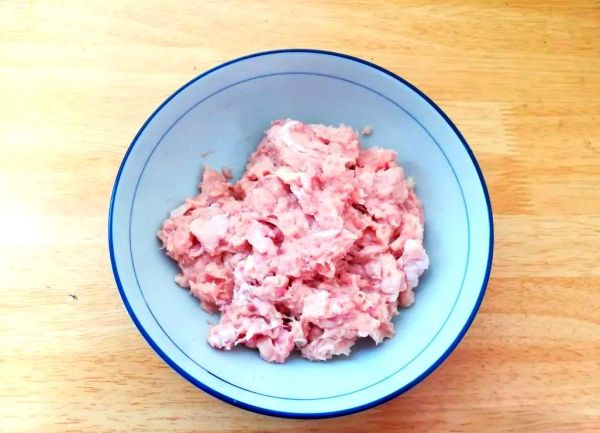 鸡肉芹菜饺子馅怎么做_鸡肉芹菜饺子馅怎么调好吃-第2张图片-山城妙识 鸡肉芹菜饺子馅怎么做_鸡肉芹菜饺子馅怎么调好吃-第2张图片-山城妙识