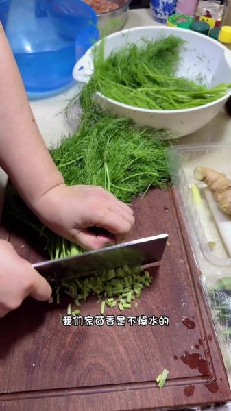 茴香饺子怎么调馅_茴香饺子馅要不要焯水-第2张图片-山城妙识