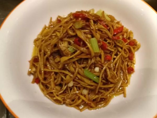 鲜香菇可以和什么菜搭配_鲜香菇怎么炒好吃-第2张图片-山城妙识 鲜香菇可以和什么菜搭配_鲜香菇怎么炒好吃-第2张图片-山城妙识