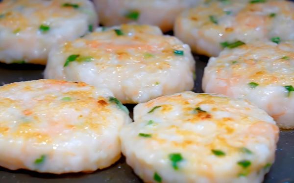 虾排怎么做_虾排热量高吗-第2张图片-山城妙识