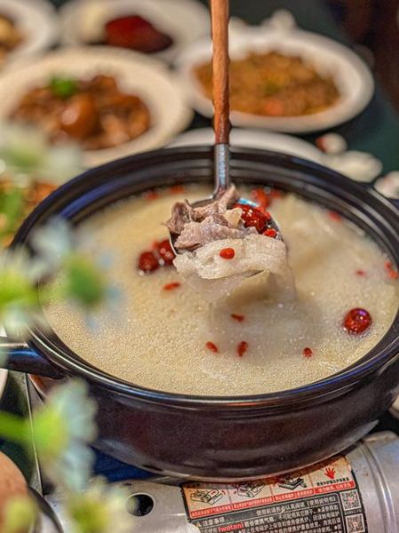 清汤鹅的做法_清汤鹅的配料有哪些-第1张图片-山城妙识