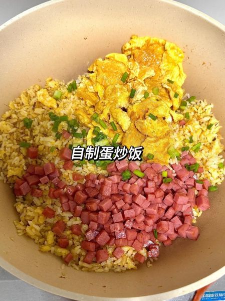 蛋炒饭怎么炒出一粒一粒_蛋炒饭松散技巧-第2张图片-山城妙识 蛋炒饭怎么炒出一粒一粒_蛋炒饭松散技巧-第2张图片-山城妙识