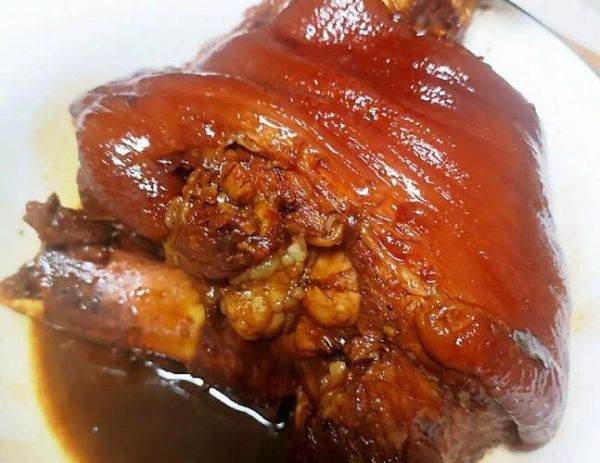 红烧肘子是什么菜系_红烧肘子正宗做法-第2张图片-山城妙识