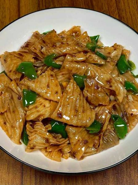 尖椒炒豆腐怎么做好吃_尖椒炒豆腐的家常做法-第3张图片-山城妙识