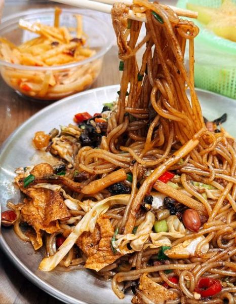 炒螺丝粉怎么炒_炒螺丝粉的做法步骤-第1张图片-山城妙识