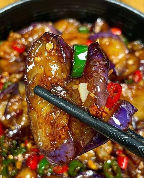 油焖茄子怎么做才好吃_家庭版油焖茄子做法-第3张图片-山城妙识
