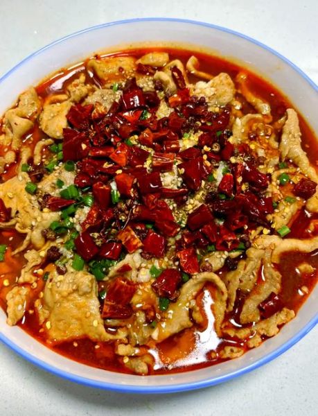 水煮肉片属于什么菜系_正宗做法详解-第1张图片-山城妙识 水煮肉片属于什么菜系_正宗做法详解-第1张图片-山城妙识