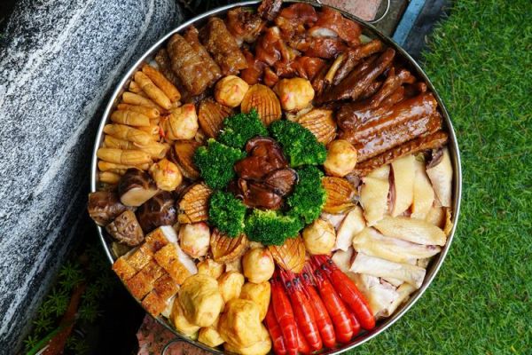 盆菜里面有什么菜_盆菜食材清单-第1张图片-山城妙识