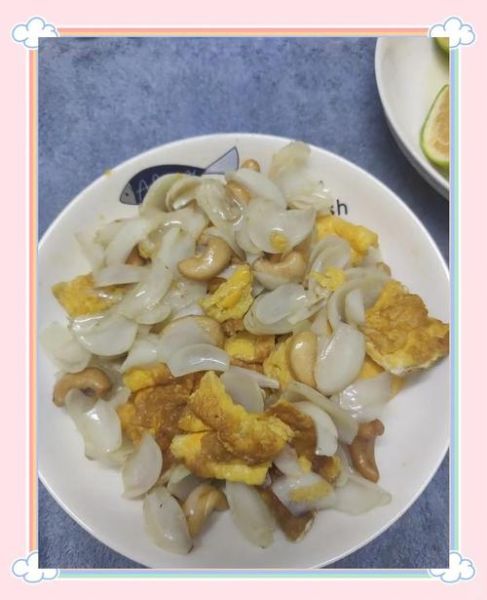 新鲜百合炒鸡蛋怎么做_百合炒鸡蛋要不要焯水-第3张图片-山城妙识