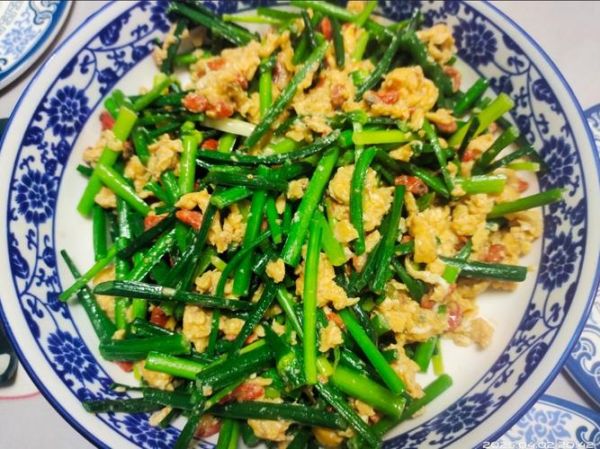 韭菜花和什么搭配最好吃_韭菜花经典吃法大全-第2张图片-山城妙识 韭菜花和什么搭配最好吃_韭菜花经典吃法大全-第2张图片-山城妙识