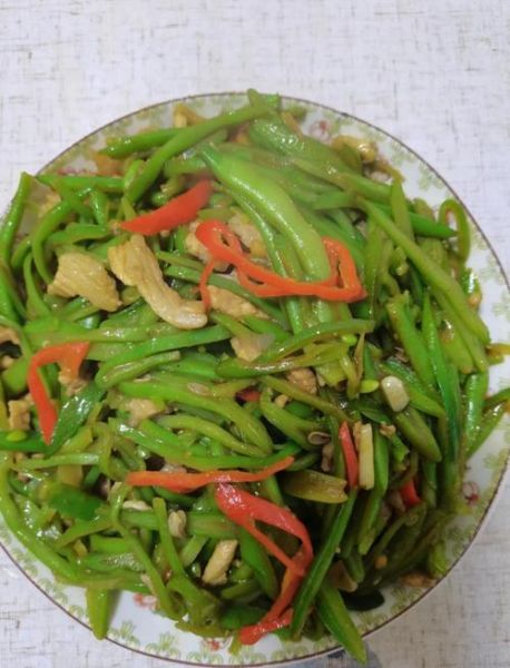 豆角炒肉丝怎么做_豆角炒肉丝需要焯水吗-第2张图片-山城妙识 豆角炒肉丝怎么做_豆角炒肉丝需要焯水吗-第2张图片-山城妙识