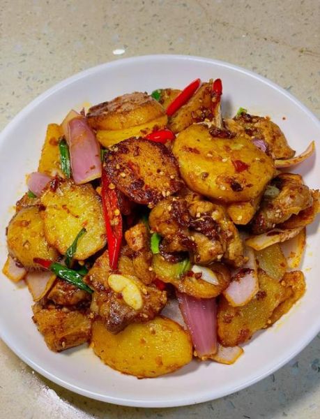 香辣干锅土豆片怎么做_干锅土豆片家常做法-第1张图片-山城妙识