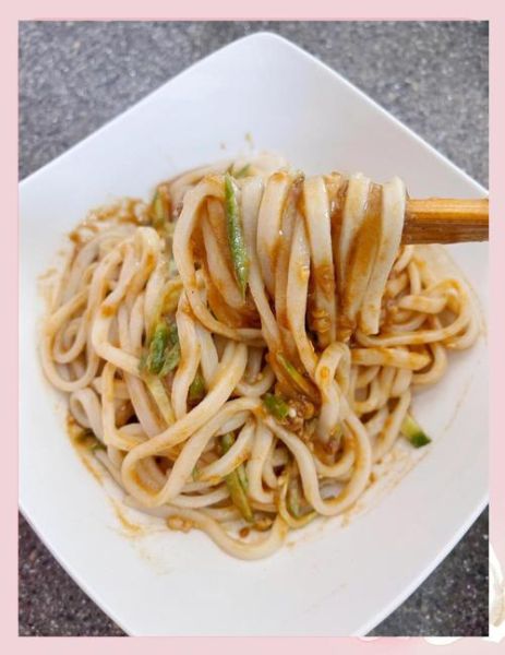 麻酱凉面怎么做_正宗麻酱凉面配方-第3张图片-山城妙识