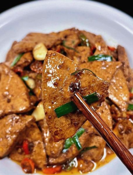 辣椒炒猪肝怎么做不腥_猪肝炒多久才嫩-第2张图片-山城妙识 辣椒炒猪肝怎么做不腥_猪肝炒多久才嫩-第2张图片-山城妙识