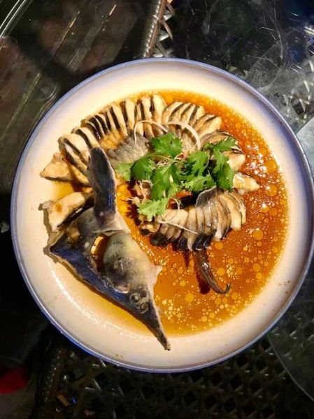 红烧鲟鱼正宗做法_鲟鱼怎么做好吃-第2张图片-山城妙识