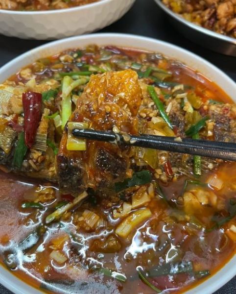 红烧鲈鱼怎么做_红烧鲈鱼的家常做法步骤-第1张图片-山城妙识 红烧鲈鱼怎么做_红烧鲈鱼的家常做法步骤-第1张图片-山城妙识