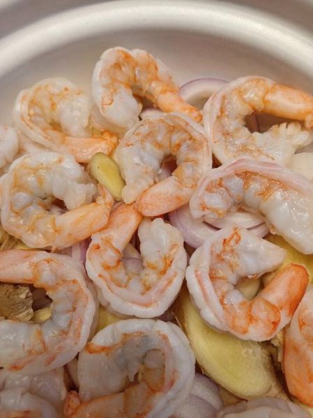 青虾怎么做好吃_青虾最简单的家常做法-第1张图片-山城妙识