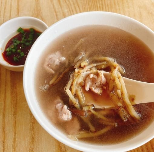 鱼腥草怎么煲汤才好喝_鱼腥草煲汤做法-第2张图片-山城妙识 鱼腥草怎么煲汤才好喝_鱼腥草煲汤做法-第2张图片-山城妙识