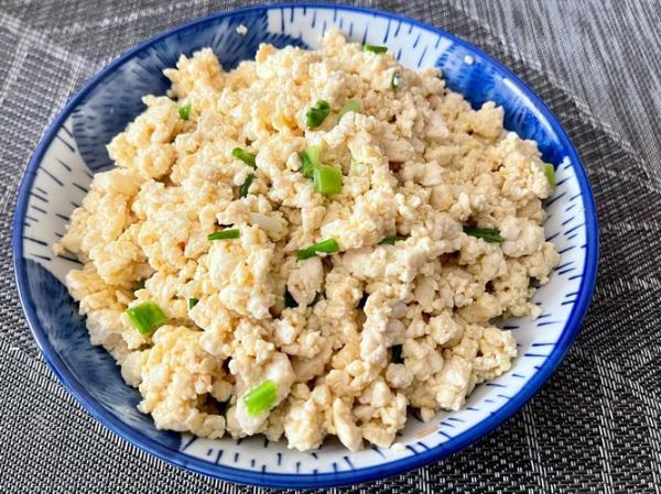 虾酱版鸡刨豆腐怎么做_虾酱鸡刨豆腐好吃吗-第1张图片-山城妙识 虾酱版鸡刨豆腐怎么做_虾酱鸡刨豆腐好吃吗-第1张图片-山城妙识