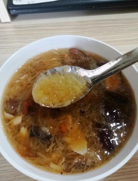 银耳羹怎么做粘稠_银耳羹不粘稠怎么办-第3张图片-山城妙识