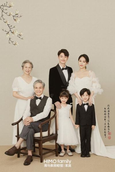 拍全家福艺术照一般多少钱一套_全家福艺术照价格影响因素-第3张图片-山城妙识 拍全家福艺术照一般多少钱一套_全家福艺术照价格影响因素-第3张图片-山城妙识