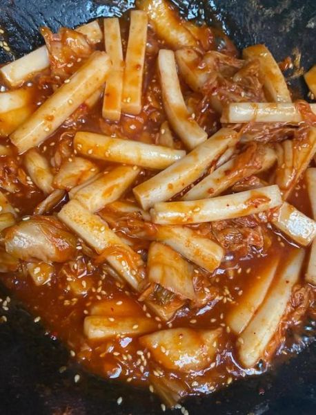 辣白菜炒年糕怎么做_辣白菜炒年糕用不用加水-第2张图片-山城妙识 辣白菜炒年糕怎么做_辣白菜炒年糕用不用加水-第2张图片-山城妙识