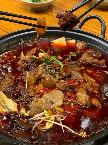 耙牛肉汤锅怎么做_耙牛肉汤锅正宗做法-第1张图片-山城妙识