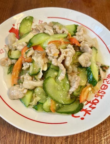 青瓜炒瘦肉怎么做_青瓜炒瘦肉的家常做法-第2张图片-山城妙识