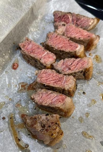 烤箱烤牛排怎么掌握火候_烤箱烤牛排需要几分钟-第1张图片-山城妙识