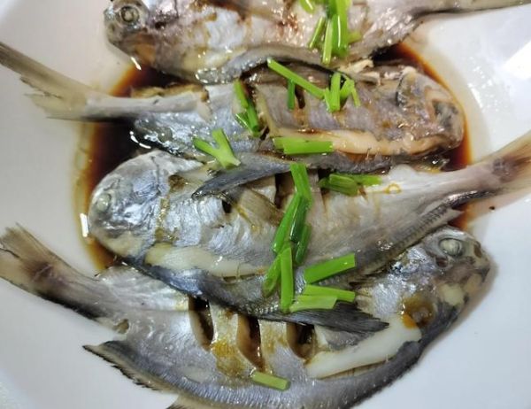 鲳鳊鱼怎么做好吃_鲳鳊鱼清蒸还是红烧-第2张图片-山城妙识