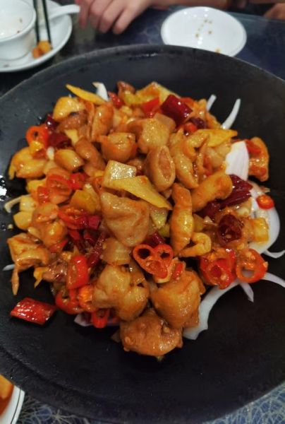 水煮田鸡怎么做_水煮田鸡图片真实做法-第1张图片-山城妙识