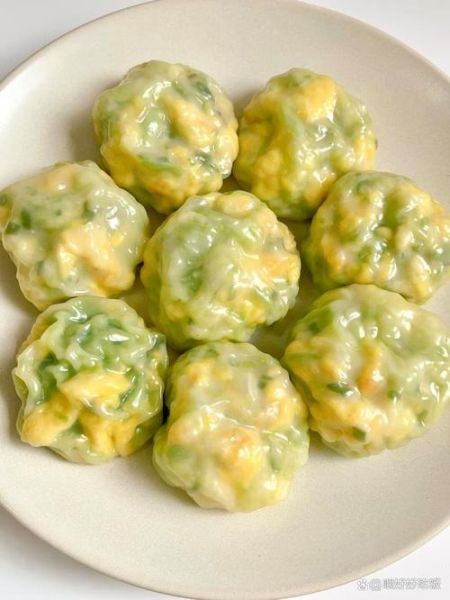 西葫芦蒸饺怎么和面_西葫芦蒸饺热量高吗-第1张图片-山城妙识