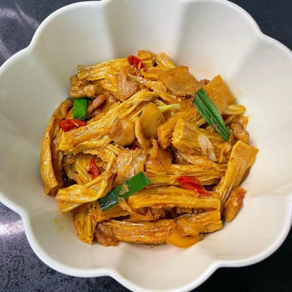 腐竹怎么炒才好吃_腐竹炒前要不要焯水-第1张图片-山城妙识 腐竹怎么炒才好吃_腐竹炒前要不要焯水-第1张图片-山城妙识