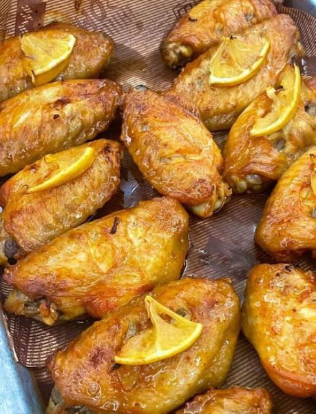 烤箱烤鸡翅需要多长时间_烤箱烤鸡翅温度多少合适-第3张图片-山城妙识