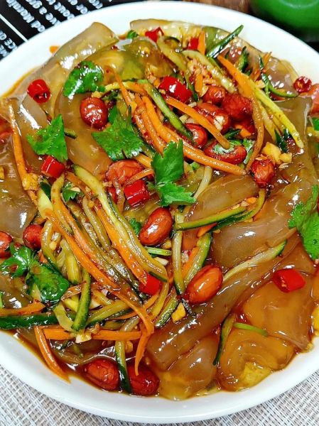 凉拌拉皮怎么做好吃_拉皮怎么拌才筋道-第2张图片-山城妙识