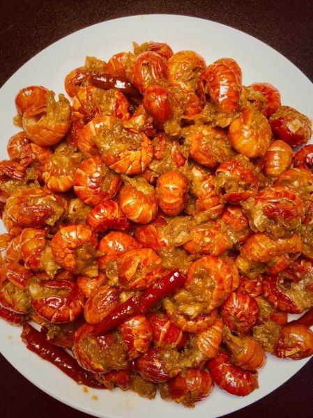 龙虾尾怎么做好吃_家常龙虾尾做法视频-第2张图片-山城妙识