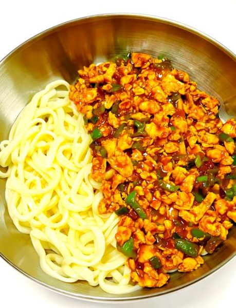 卤面怎么做才好吃_卤面用什么面条最好-第1张图片-山城妙识