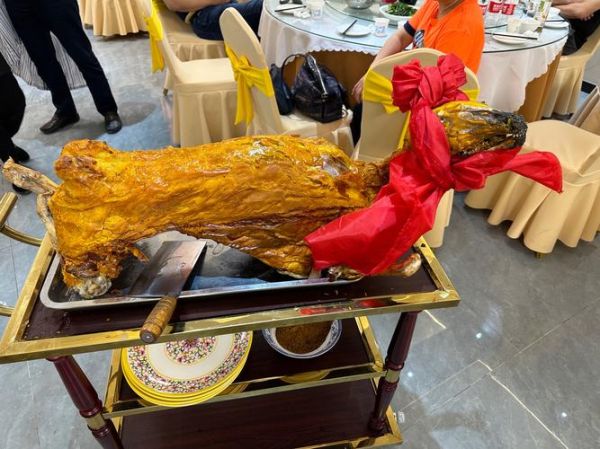 新疆烤全羊怎么做_新疆烤全羊哪里最正宗-第2张图片-山城妙识 新疆烤全羊怎么做_新疆烤全羊哪里最正宗-第2张图片-山城妙识