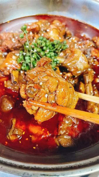 鸡子火锅怎么做_鸡子火锅家常做法-第1张图片-山城妙识 鸡子火锅怎么做_鸡子火锅家常做法-第1张图片-山城妙识