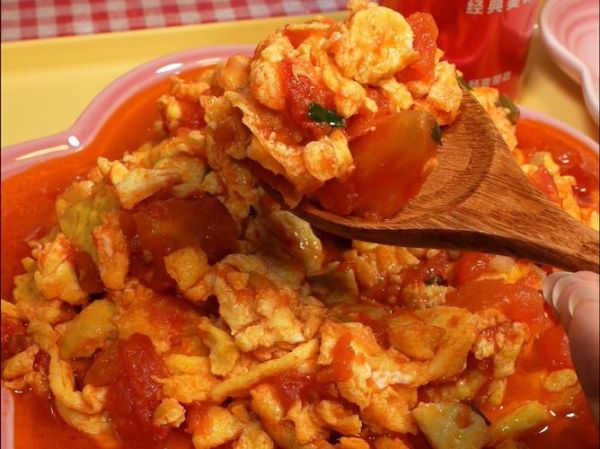 番茄炒蛋用什么油_番茄炒蛋用花生油还是玉米油-第2张图片-山城妙识 番茄炒蛋用什么油_番茄炒蛋用花生油还是玉米油-第2张图片-山城妙识