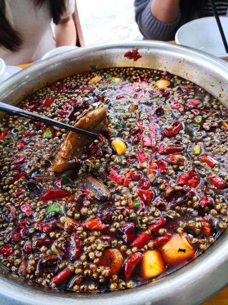 水煮鳝鱼的做法大全_水煮鳝鱼川菜视频怎么做-第2张图片-山城妙识