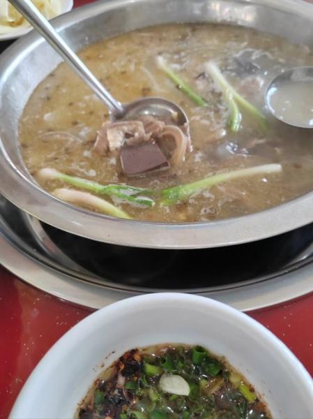 羊肉汤锅配料有哪些_如何搭配才正宗-第2张图片-山城妙识