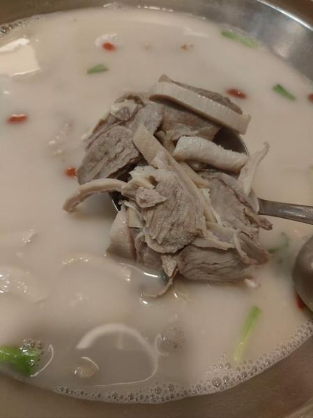 高压锅炖羊肉汤怎么炖才好吃_高压锅炖羊肉汤的正确做法-第3张图片-山城妙识