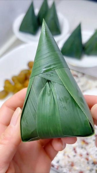 三角粽子怎么包_新手零失败步骤-第3张图片-山城妙识
